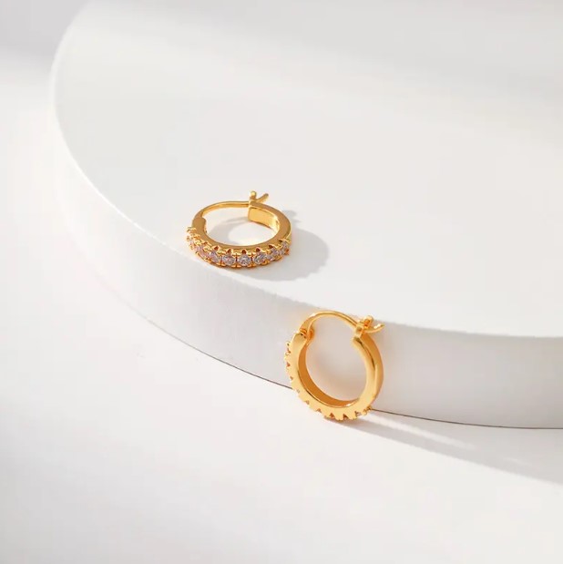 Cercei mici cristale placati aur Ema | Accessories For You | Afy.ro